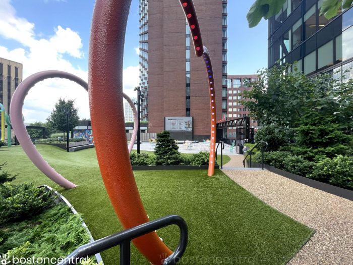 Kendall Square Urban Rooftop Garden